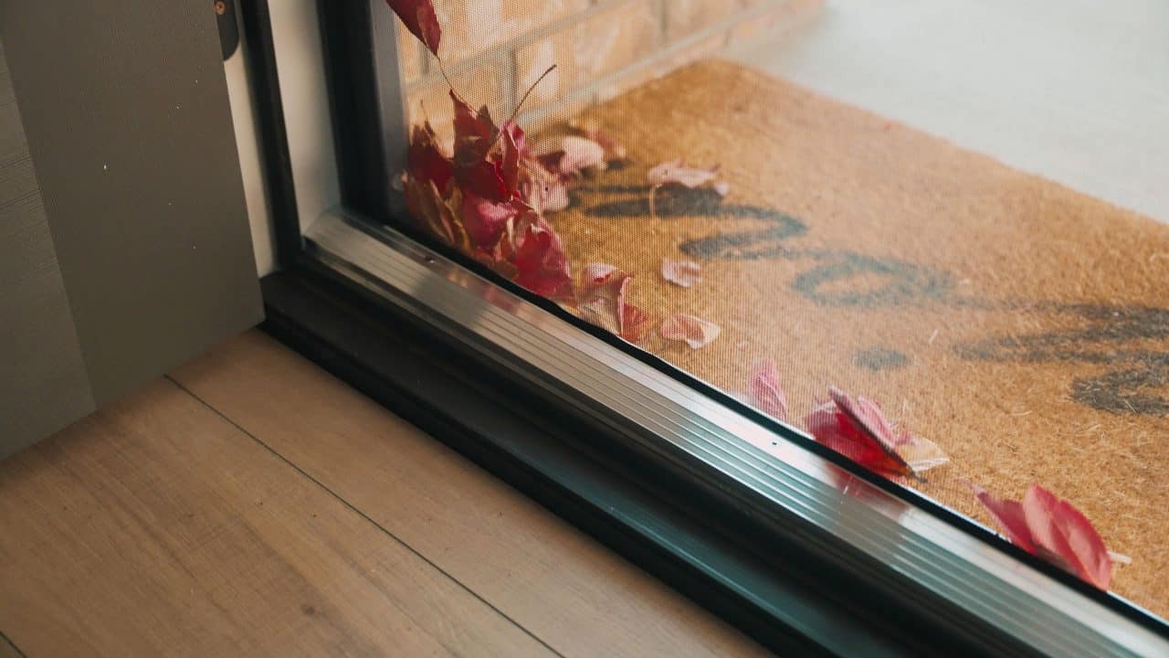 Retractable Screens and Awnings | SCREENS of Northern California